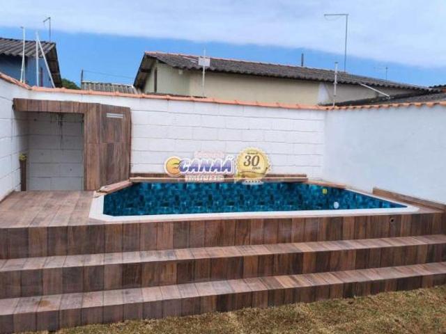 Casa na Praia de Itanhaém 2 dormitórios com Piscina