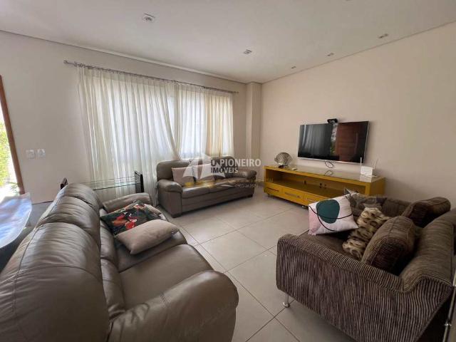 Casa na praia de Juquehy, disponível a 600 metros da praia