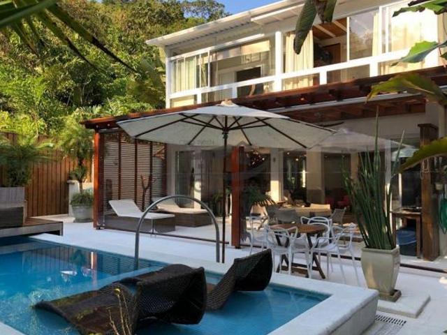 CASA NA PRAIA DE JUQUEY ALTO PADRÃO