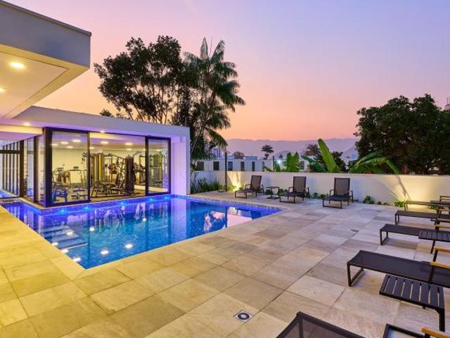 CASA NA PRAIA EM CONDOMÍNIO FECHADO
