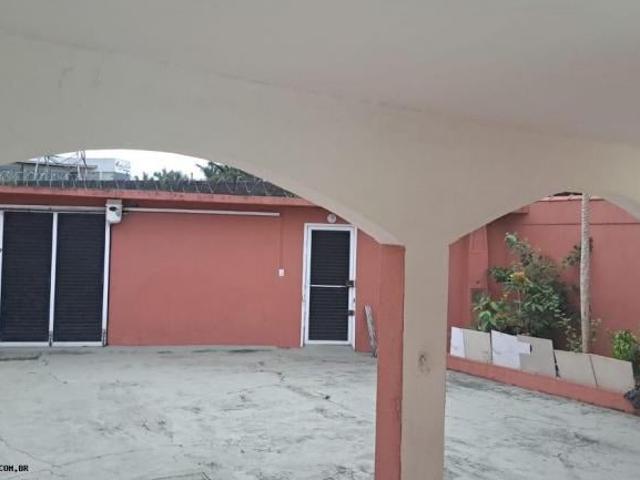 Casa na Praia para Venda em Itanhaém, Jd fazendinha, 2 dormitórios, 2 banheiros, 5 vagas