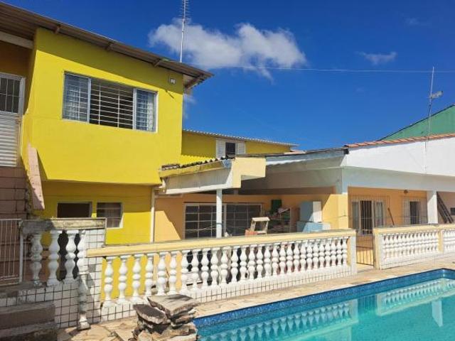 Casa na Praia para Venda em Itanhaém, Savoy, 2 dormitórios, 1 suíte, 2 banheiros, 3 vagas