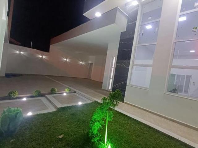 Casa na Praia para Venda em Itanhaém, Tupy, 3 dormitórios, 2 suítes, 3 banheiros, 2 vagas
