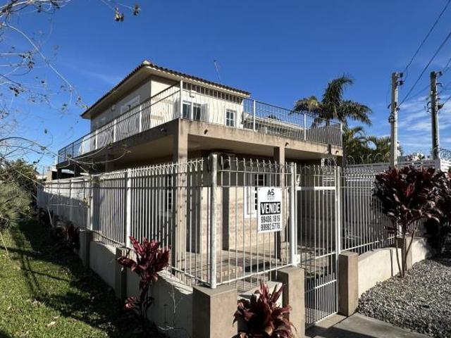 Casa na Praia para Venda em Pelotas, Laranjal, 3 dormitórios, 3 banheiros, 1 vaga