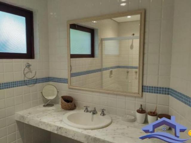 Casa na Praia Vermelha do Sul com 5 suites Ubatuba SP