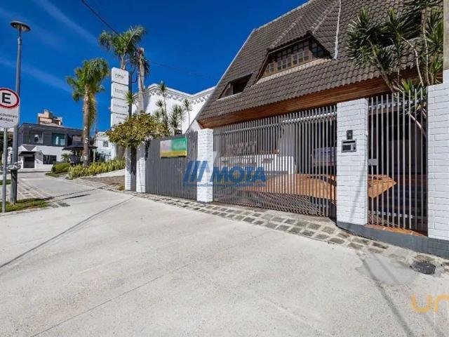 Casa na Presidente Taunay Bigorrilho Curitiba PR, aluguel por R$ 8.900