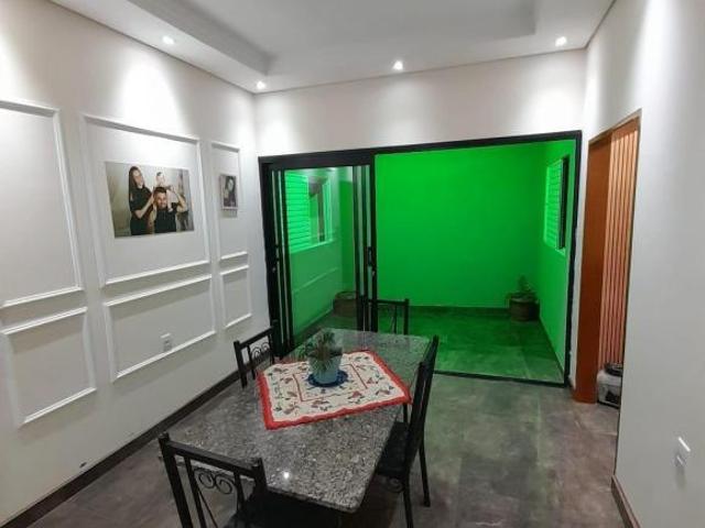 Casa na Quinta D&apos Oeste por R$ 425.000,00