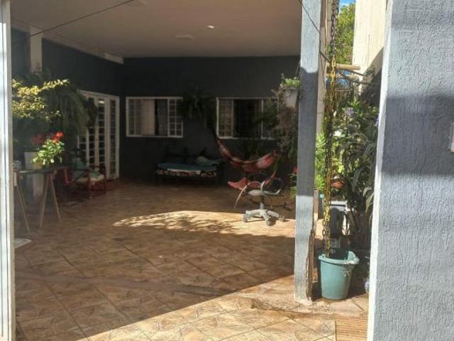 CASA NA QN 01 PRÓXIMO EPNB, ESTRUTURA PARA SOBRADO! NÃO FINANCIA!