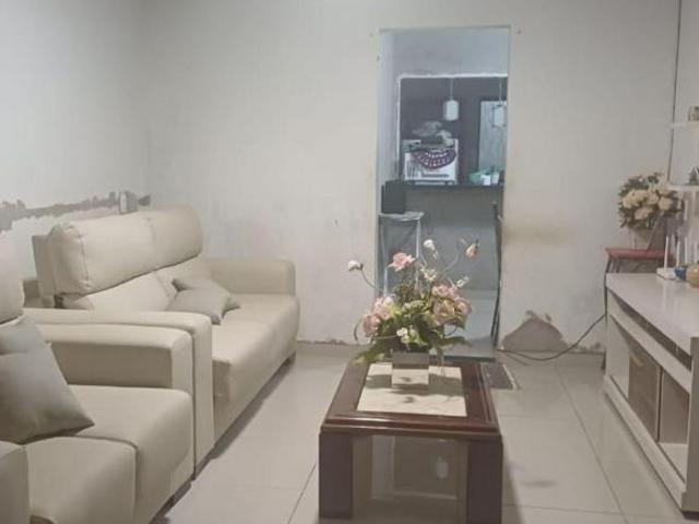 Casa na QNE 20 em terreno com 350 metros com 3 quartos 1 suíte Escriturada! 61 98500 8500 Confira!
