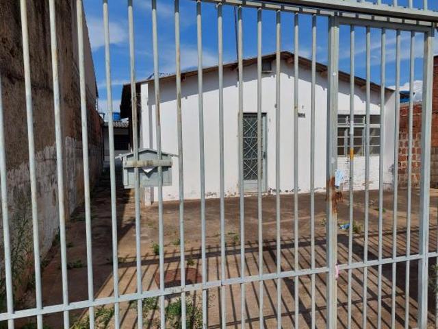 Casa na QNJ 46
