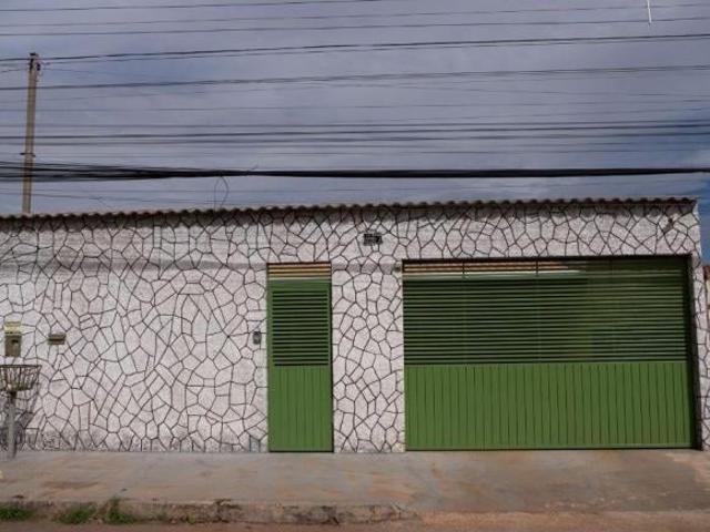 Casa na QNN 25 — Conforto, Espaço e Excelente Localização