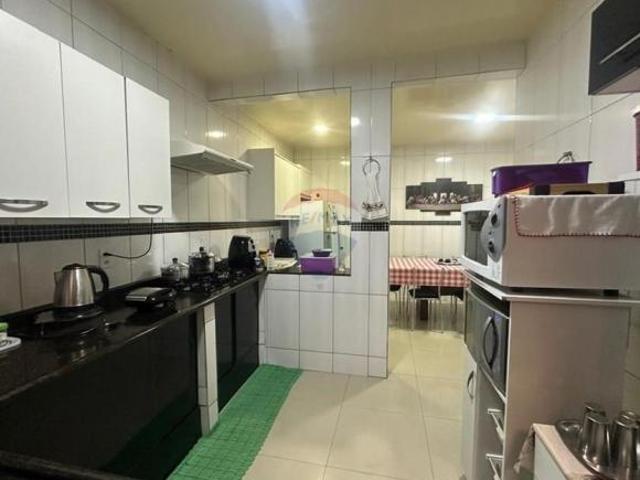 Casa na QR 207 Conjunto 05 com 3 Quartos 1 Suíte Garagem Perto do Metrô!