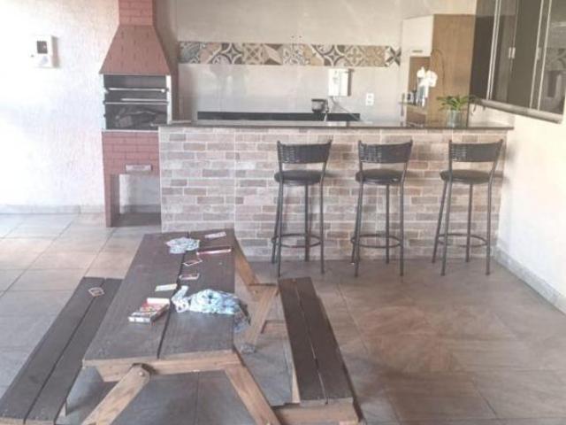 CASA NA QR 401 DE SAMAMBAIA NORTE