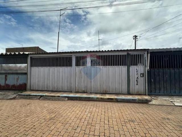 Casa na QR 433 Conjunto 14 com 3 Quartos