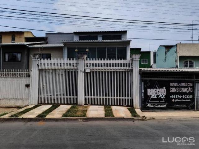 Casa na Qs 5 Águas Claras