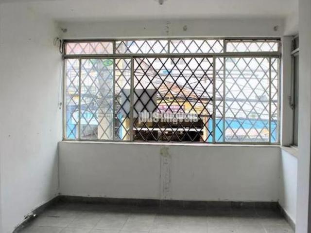 CASA NA RUA DESEMBARGADOR DO VALE