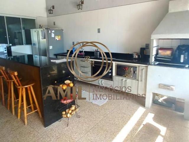 Casa na região do Centro próximo a 4 de Março