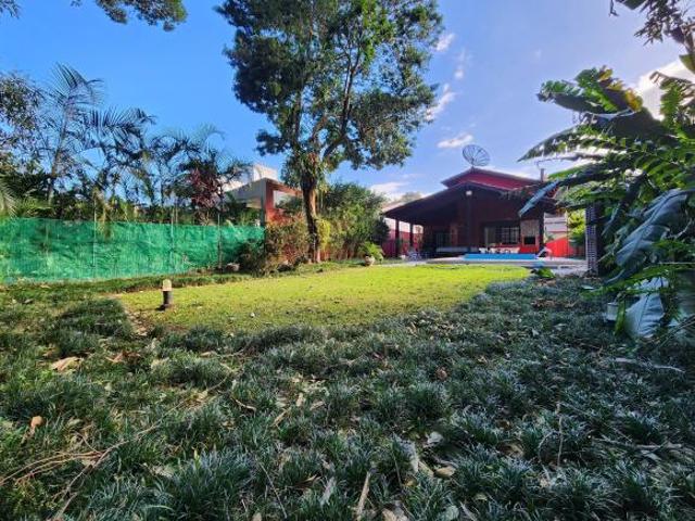 CASA NA RIVIERA DE SÃO LOURENÇO