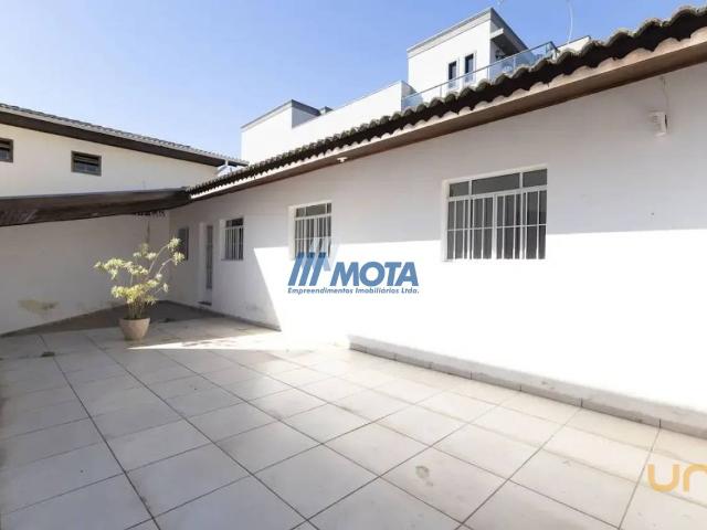 Casa na São José de Calazans Santa Felicidade Curitiba PR, aluguel por R$ 2.490
