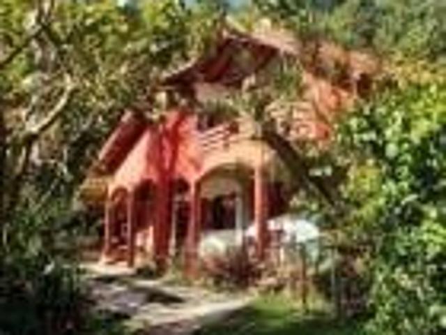 Casa na Serra Cantareira com 4 dormitórios, casa em estilo rústico que transbord