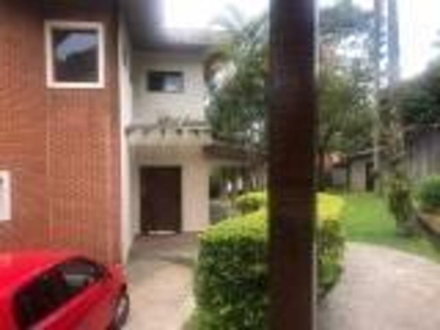 Casa na Serra da Cantareira com 4 dormitórios sendo 1 suíte