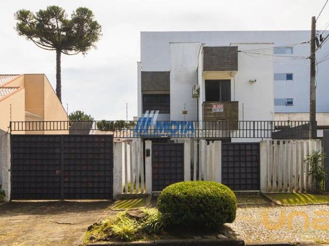 Casa na Solimões São Francisco Curitiba PR, aluguel por R$ 6.900