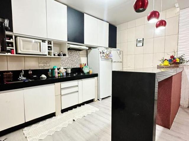 CASA NA VICENTE PIRES, 250m², 4 QUARTOS, 2 SUITES