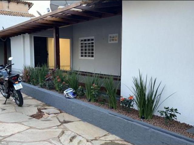 CASA NA VICENTE PIRES RUA 8