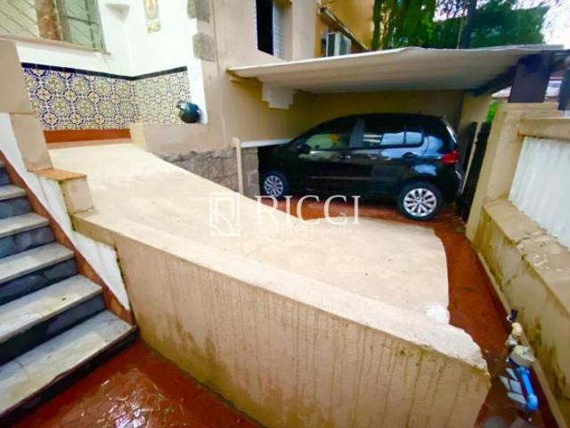 Casa na vila Belmiro, Casa em Santos