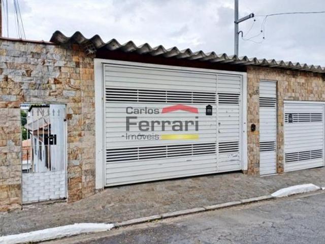 Casa na Vila Guilherme, com três moradias, 4 quartos, 3 vagas