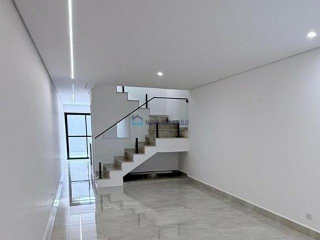 Casa na Vila Gumercindo com 4 quartos