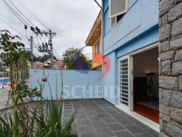Casa na Vila Mariana com 03 quartos e 2 vagas