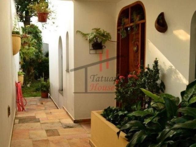 Casa na Vila Prudente com 3 suítes e 6 vagas