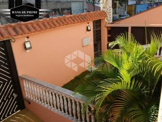 CASA NA VILA RÉ COM 3 QUARTOS