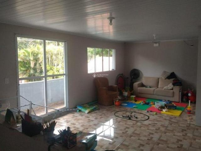 Casa na zona sul de Porto Alegre 3 dormitórios 3 vagas