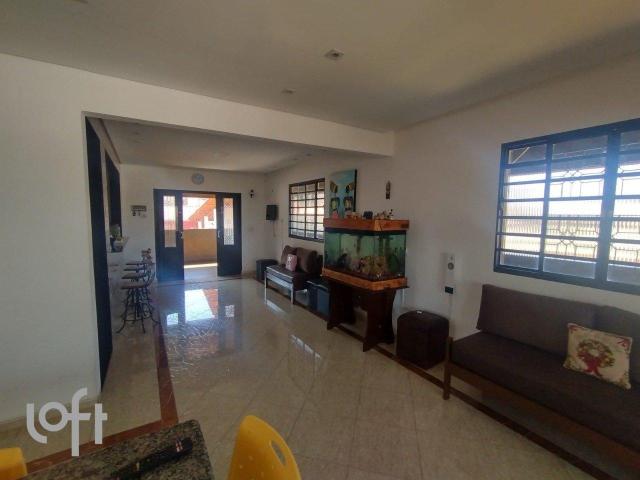 Casa Nacional | 7 Quartos | 360 m² | | 3 Vaga s