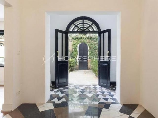 Casa neoclássica charmosa no Jardim Europa
