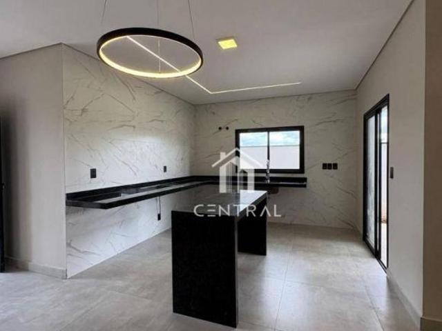 Casa no melhor condomínio fechado da zona norte