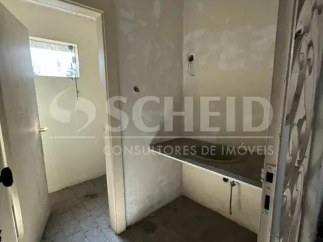Casa no Morumbi com 784m², 5 quartos e piscina