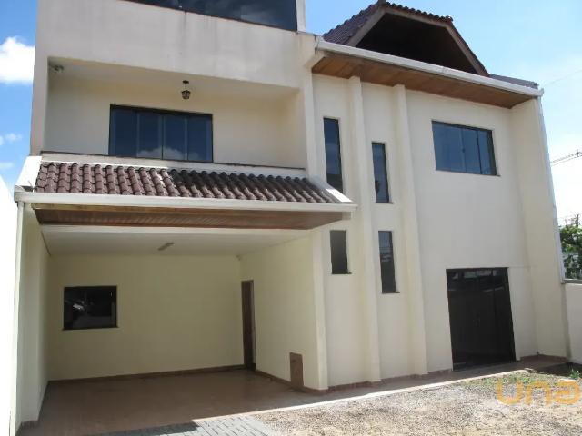 Casa no Novo Mundo de 220 m² com 3 quartos