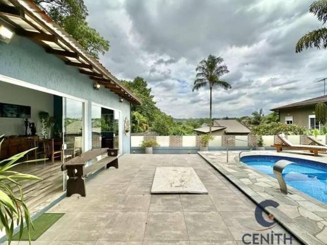 Casa no Nova Higienópolis 3 Suítes, Varanda Gourmet e Piscina com Cascata
