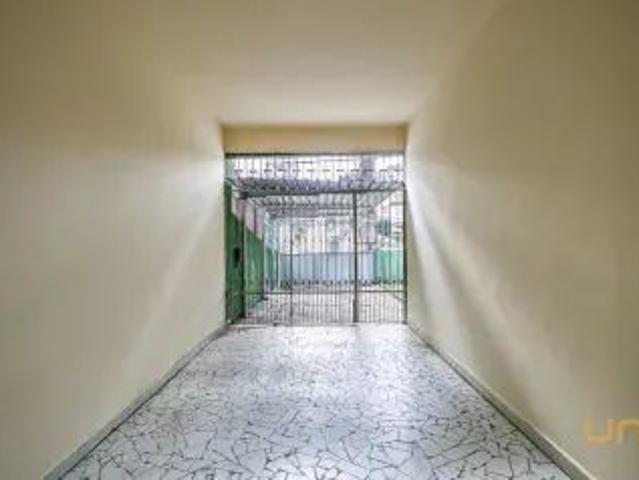 Casa no Água Verde de 90 m² com 1 quarto