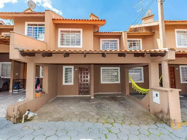 Casa no Alto Boqueirão de 75 m² com 3 quartos