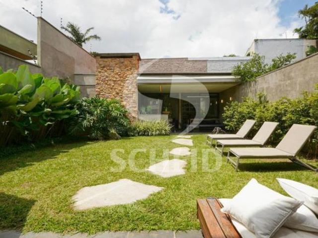 CASA NO ALTO DA BOA VISTA, OTÍMA LOCALIZAÇÃO !