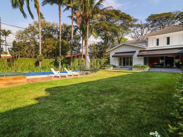Casa no Alto da Boa Vista com 1.500m² de terreno! Vende mobiliada!