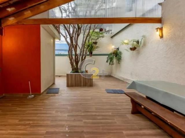 CASA NO ALTO DE SANTANA 3 QUARTOS E AO LADO OUTRA CASA COM 1 QUARTO