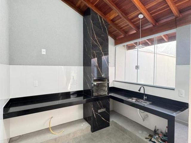 Casa no Ana Dorothea por R$ 650.000,00