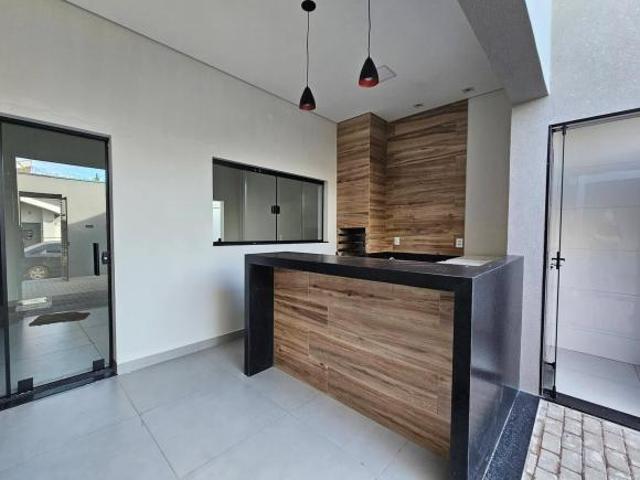 Casa no Ana Dorotheia por R$ 850.000,00