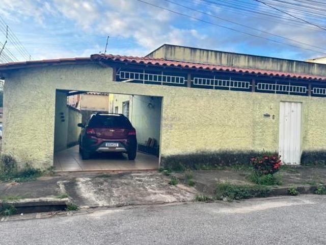 CASA NO ARVOREDO