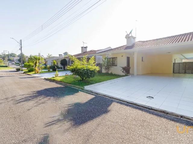 Casa no Butiatuvinha de 382 m² com 3 quartos